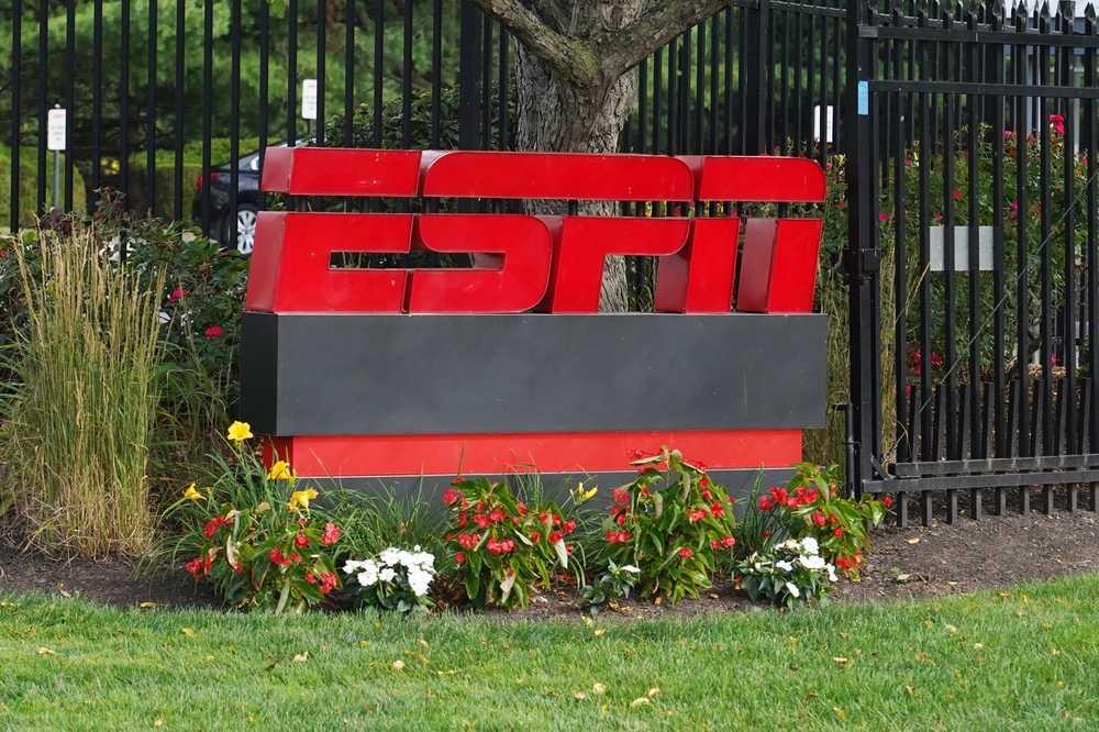 ESPN commentator faces friction with network while eyeing GOP Senate ...