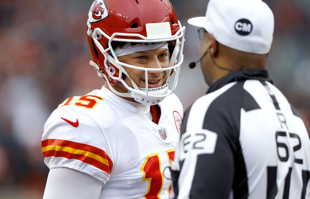 NFL Officials Under Fire for Missed Call in Chiefs-Jaguars Game