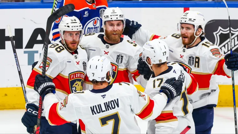 What channel is Panthers vs. Blackhawks on today? Time, TV schedule ...