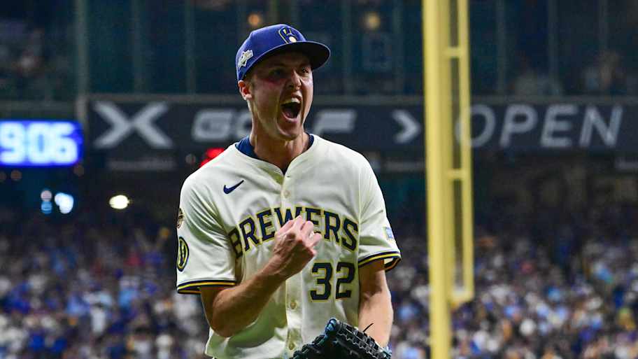 Pat Murphy pushes all the right buttons in Brewers Game 2 win over Cubs