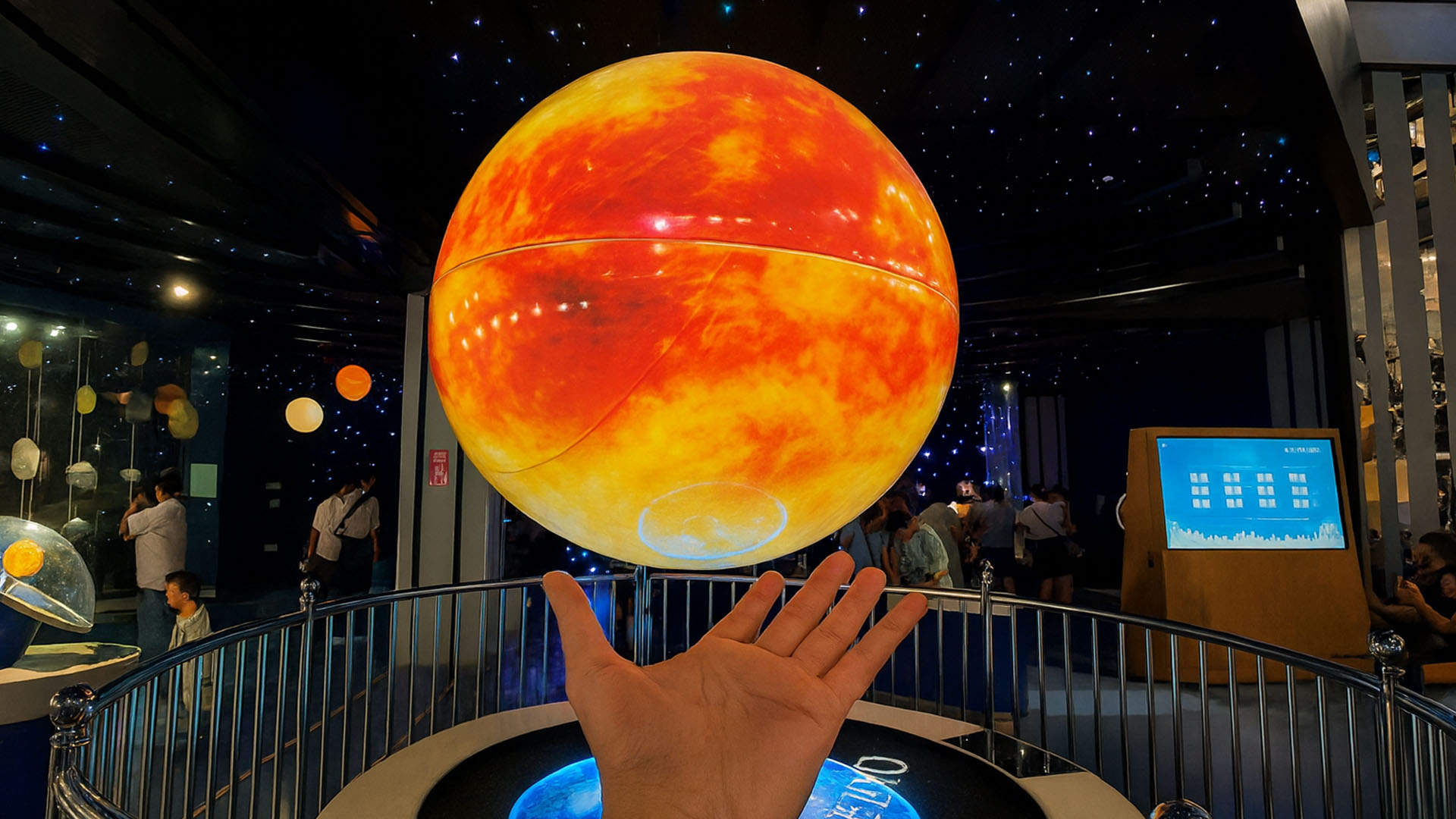 Inside China’s Science Museum – China 4K