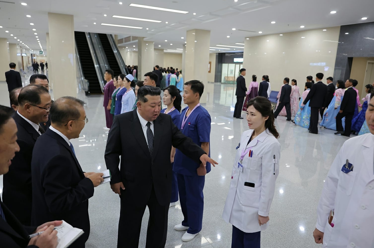 1,000-Bed Pyongyang General Hospital Finally Completed