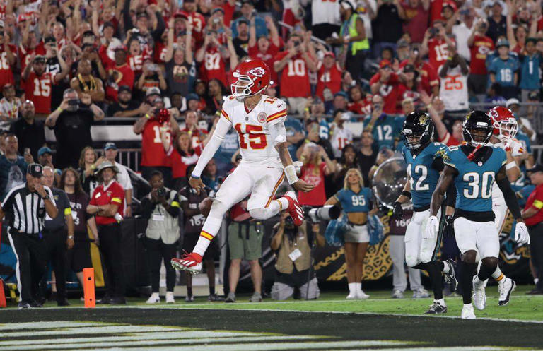 Five things that stood out about the Chiefs' crushing loss to Jaguars ...