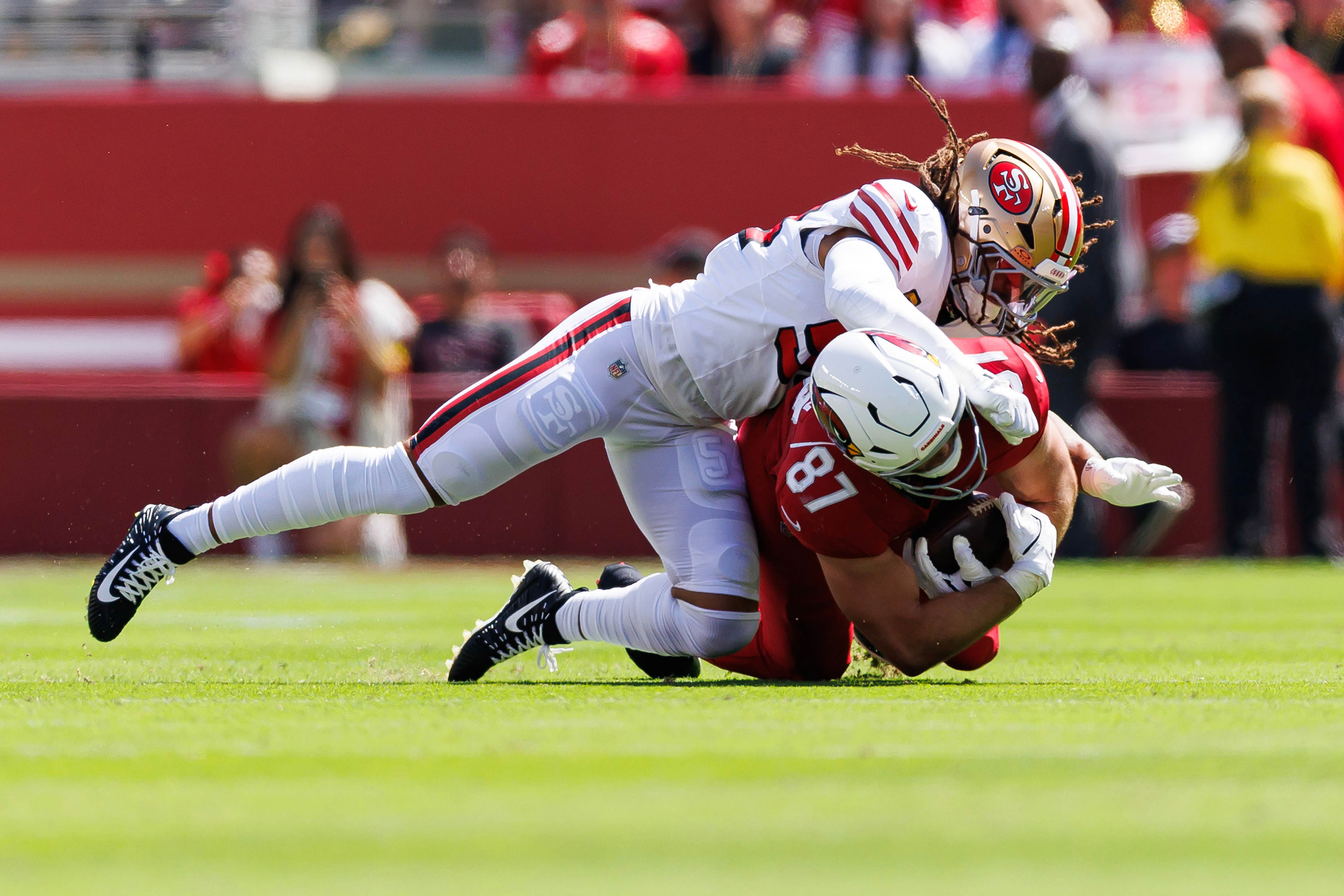 Cardinals’ te carted off field with brutal injury