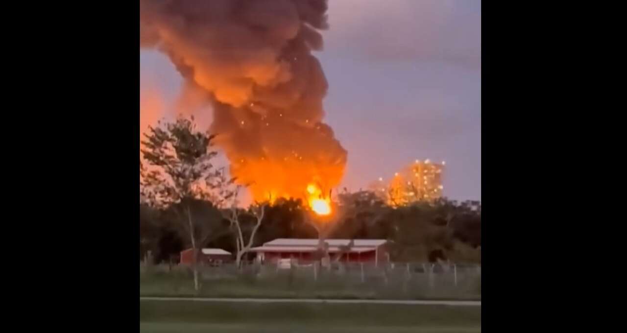 Dow reports no injuries in Freeport plant fire that created large plume ...