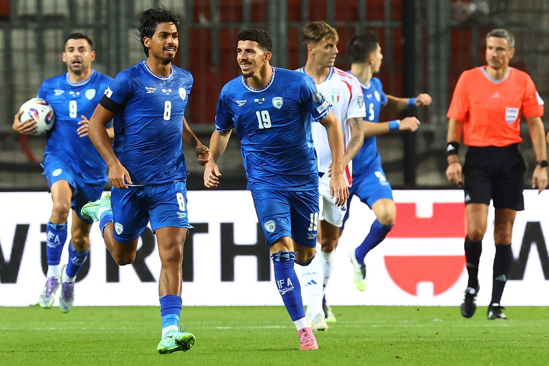 Norge lukker veje og forbyder tasker før Israel-kamp