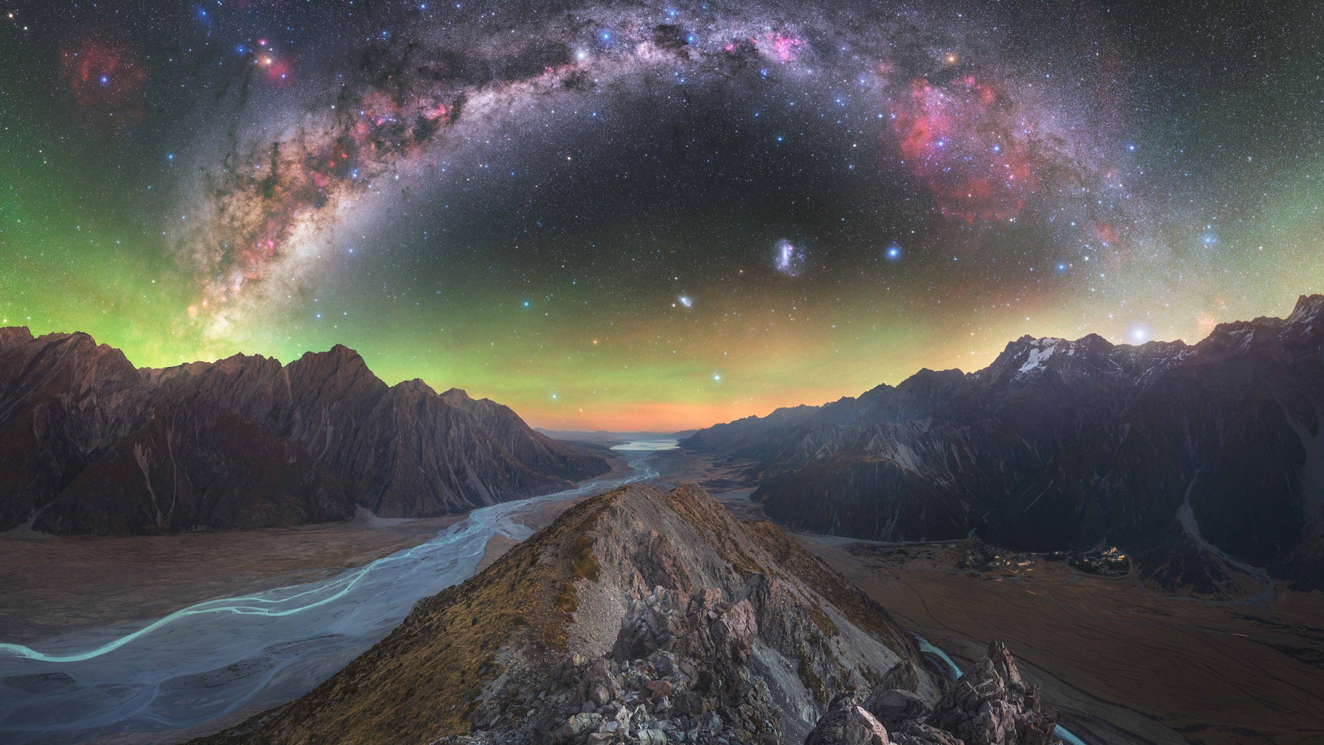 Astronomy photographers of the year capture details of space