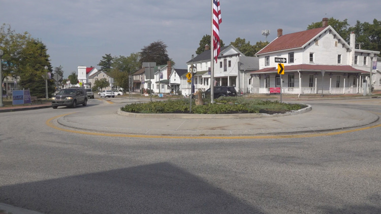 Roundabout in Linglestown damaged after single-vehicle crash