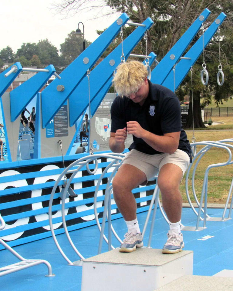 Alton opens new Fitness Court at Riverfront Park