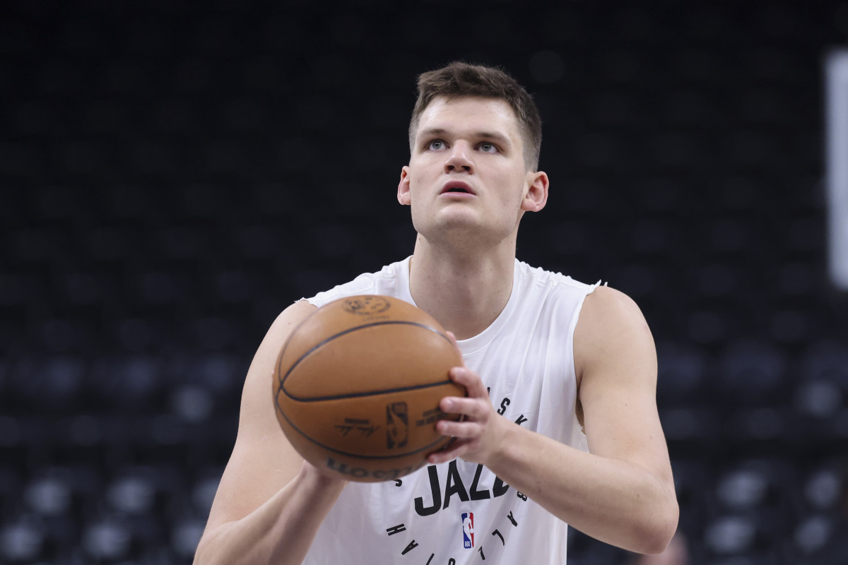 Speculative Trade Idea Sends Jazz's Walker Kessler to Knicks for Guard Duo