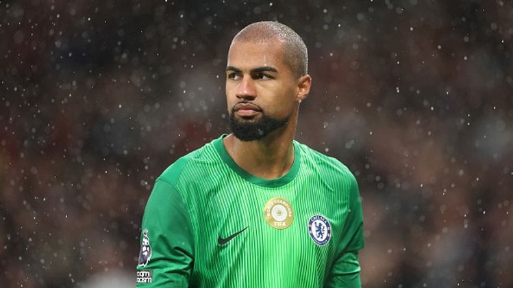 Chelsea goalkeeper Robert Sanchez apologizes for ealy red card against ...