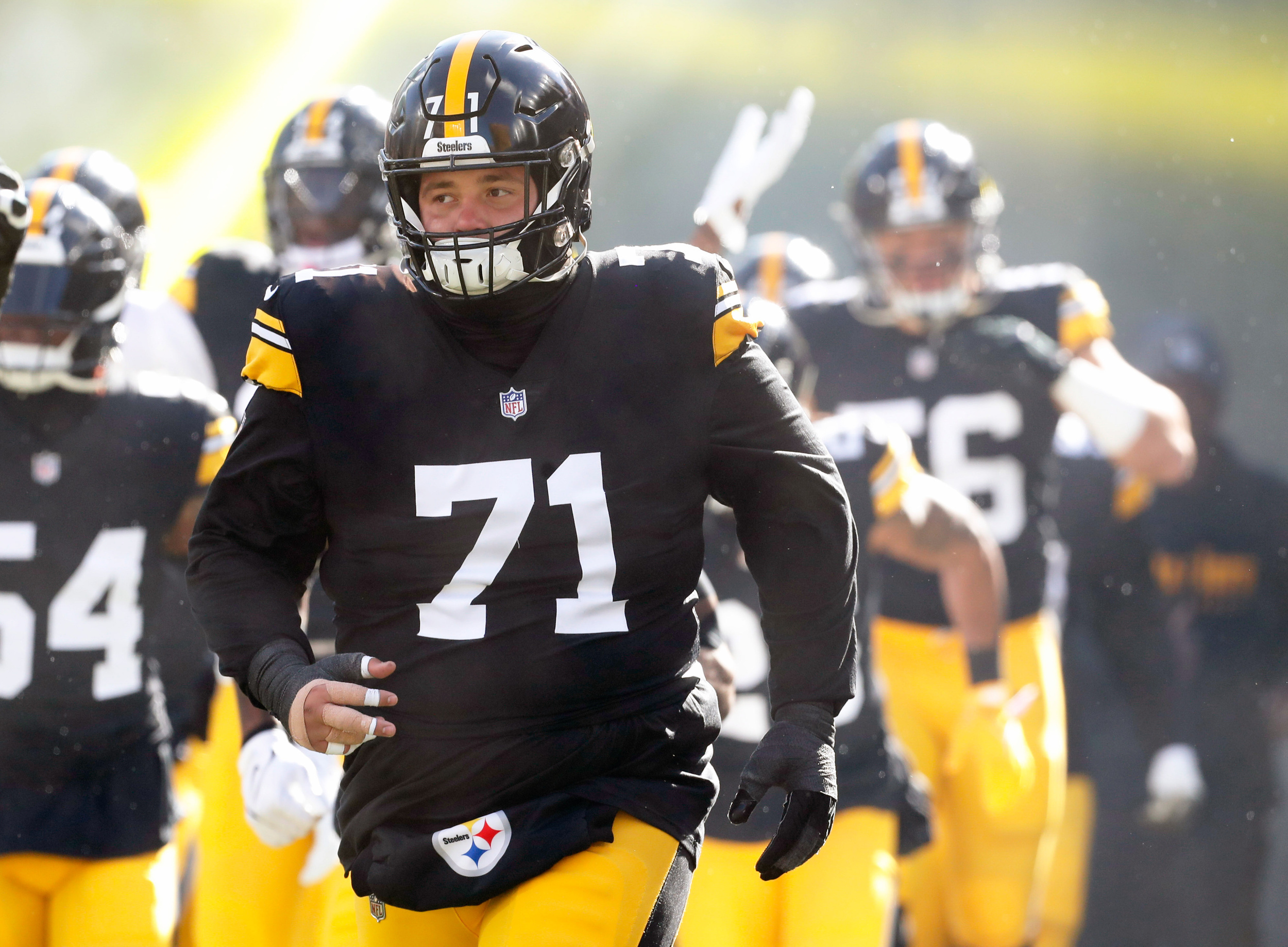 Steelers Reunion Could Happen Now As They Explore Drawing Retired ...