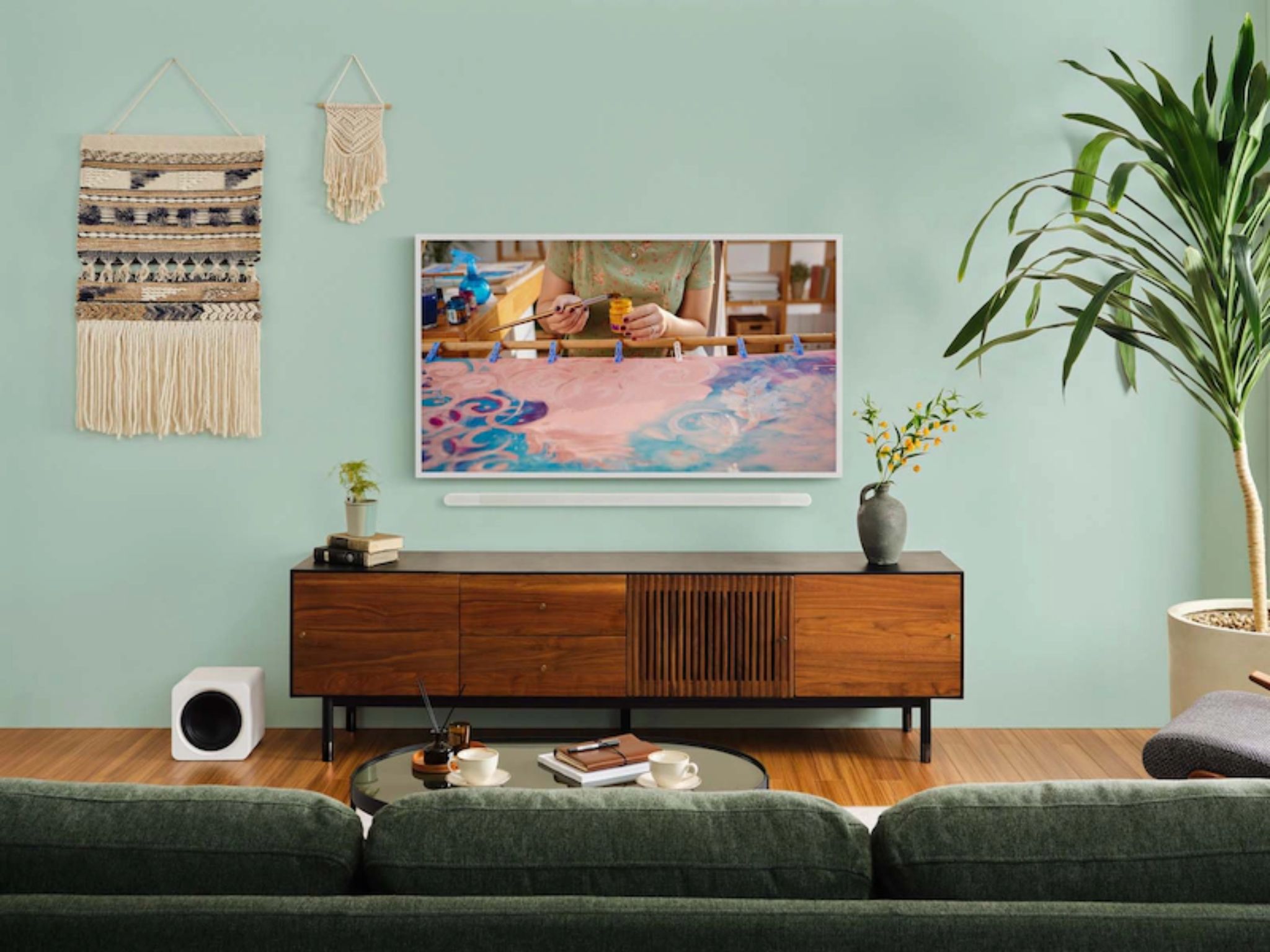 Samsung knocks $1,500 55-inch art TV to $1,000 in rare deal