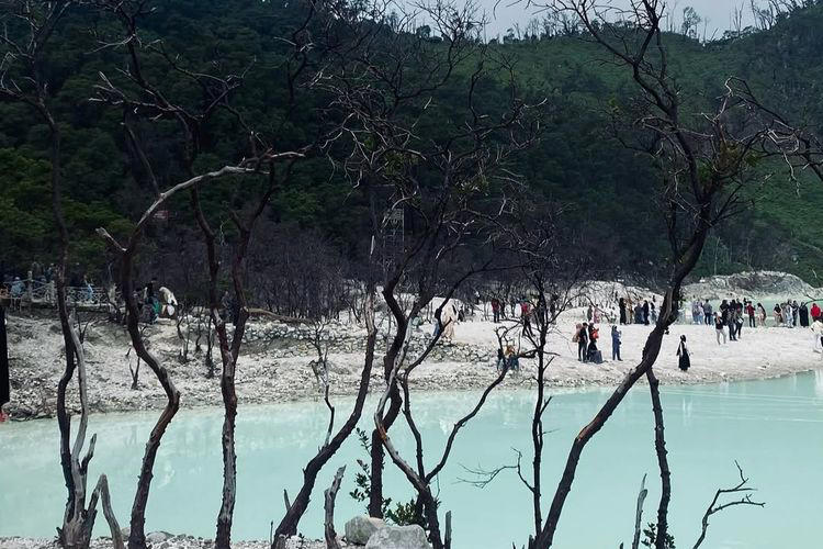 Peninggalan Ledakan Gunung Patuha, Kawah Putih Ciwidey Selalu Mempesona ...