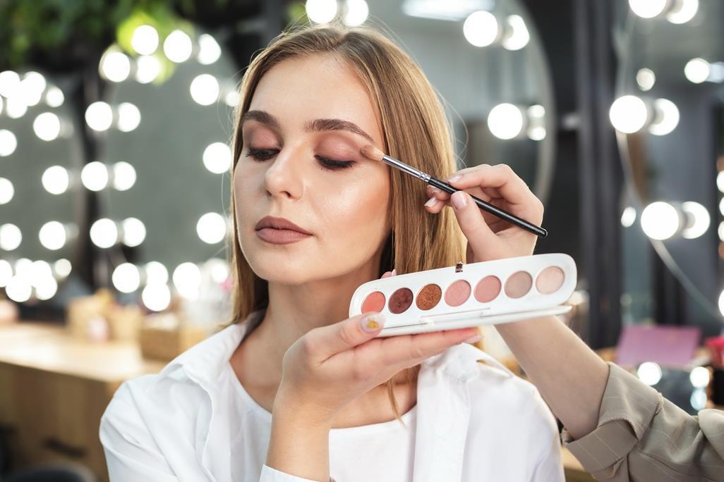 Süheyla Buyrukçu Sezonun en çarpıcı makyaj trendleri