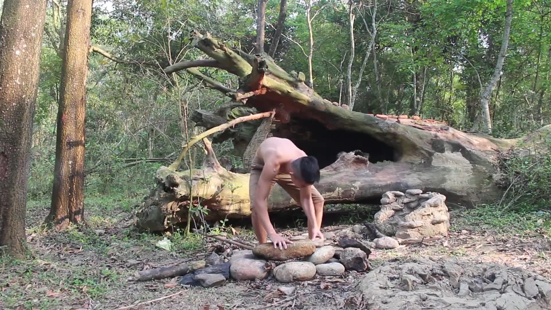 Cooking crab with primitive tech