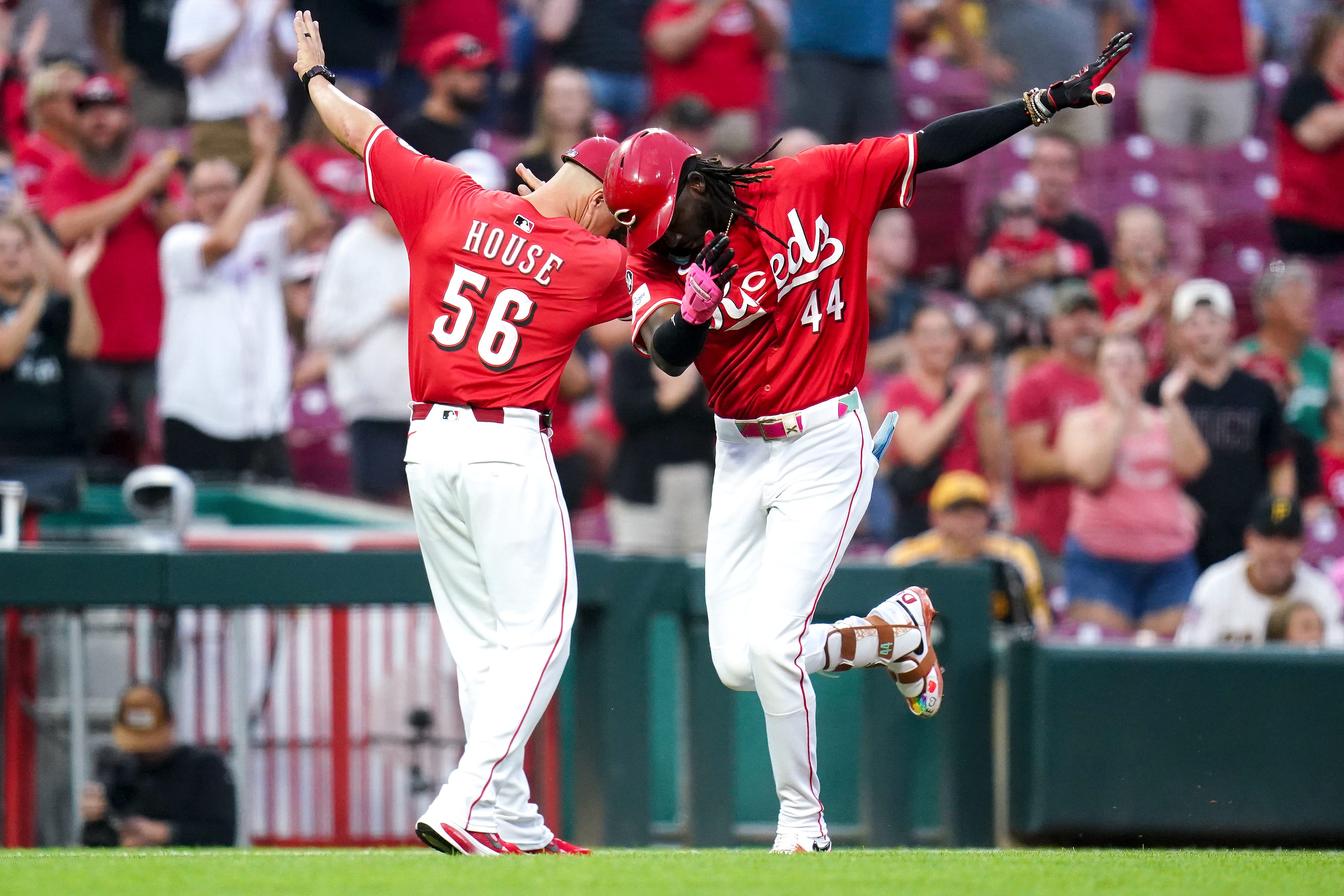 JR House leaves Reds to become Diamondbacks' third-base coach | Report