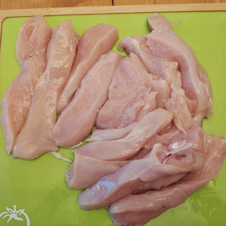 I Made the Viral 'Rita's Chicken Cutlets' and They're a Weeknight Winner