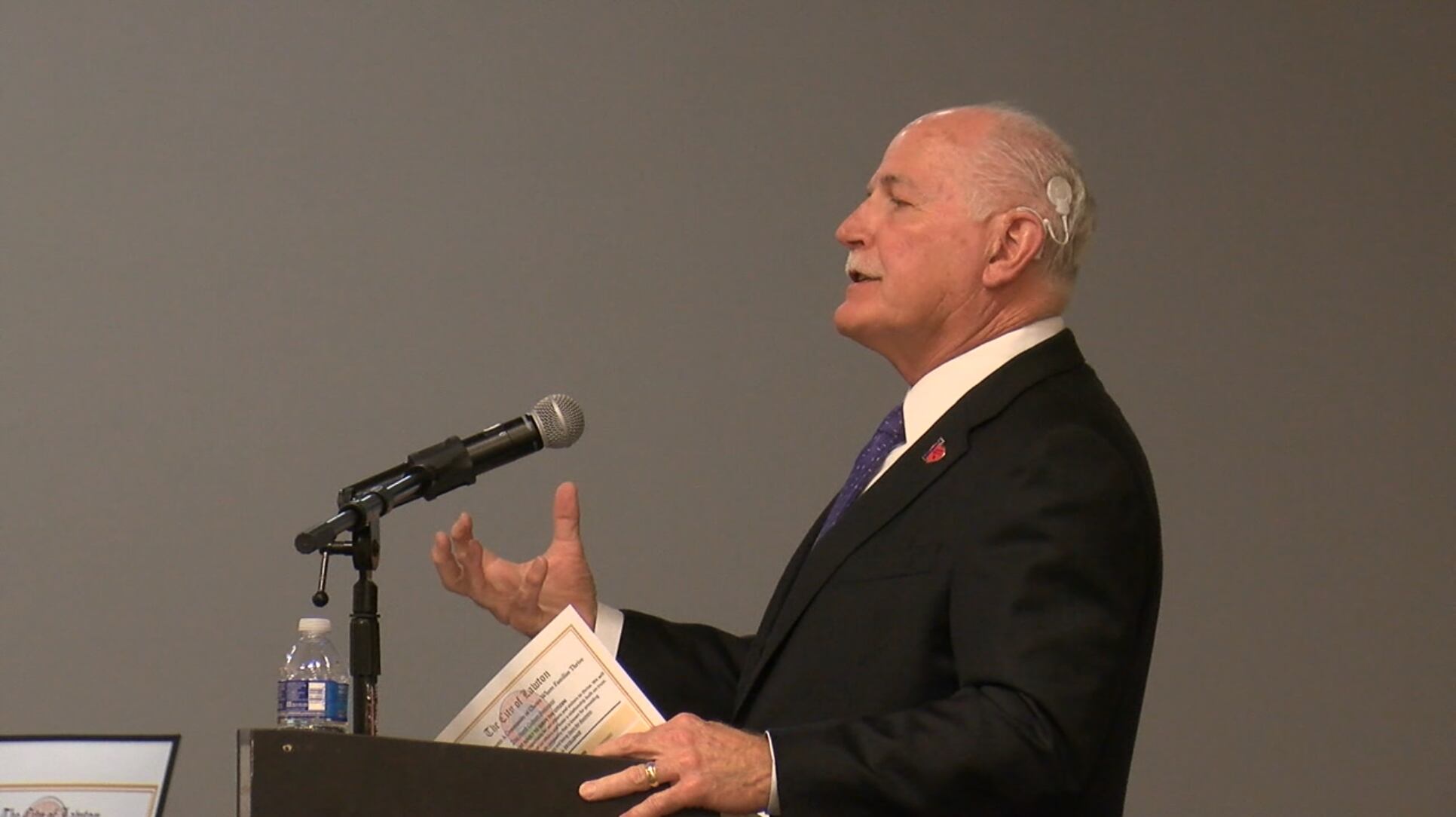 Gov. Stitt commends Lawton Mayor Booker regarding action on homelessness