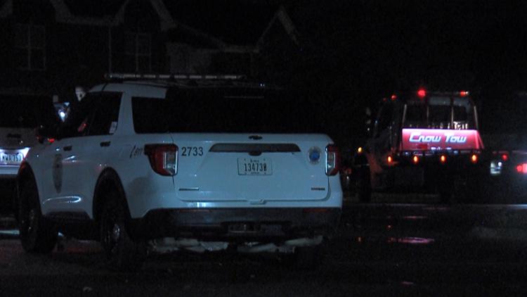DMPD: Burglary ends in high speed chase, 2 suspects at large