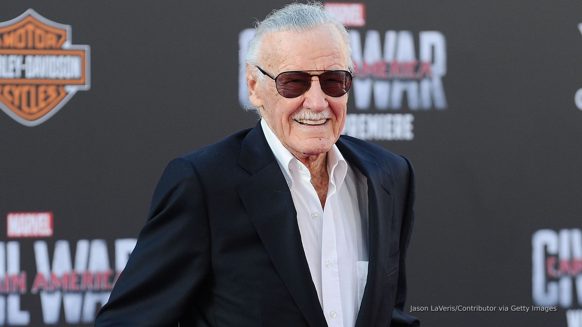 Stan Lee set to appear at LA Comic Con as hologram