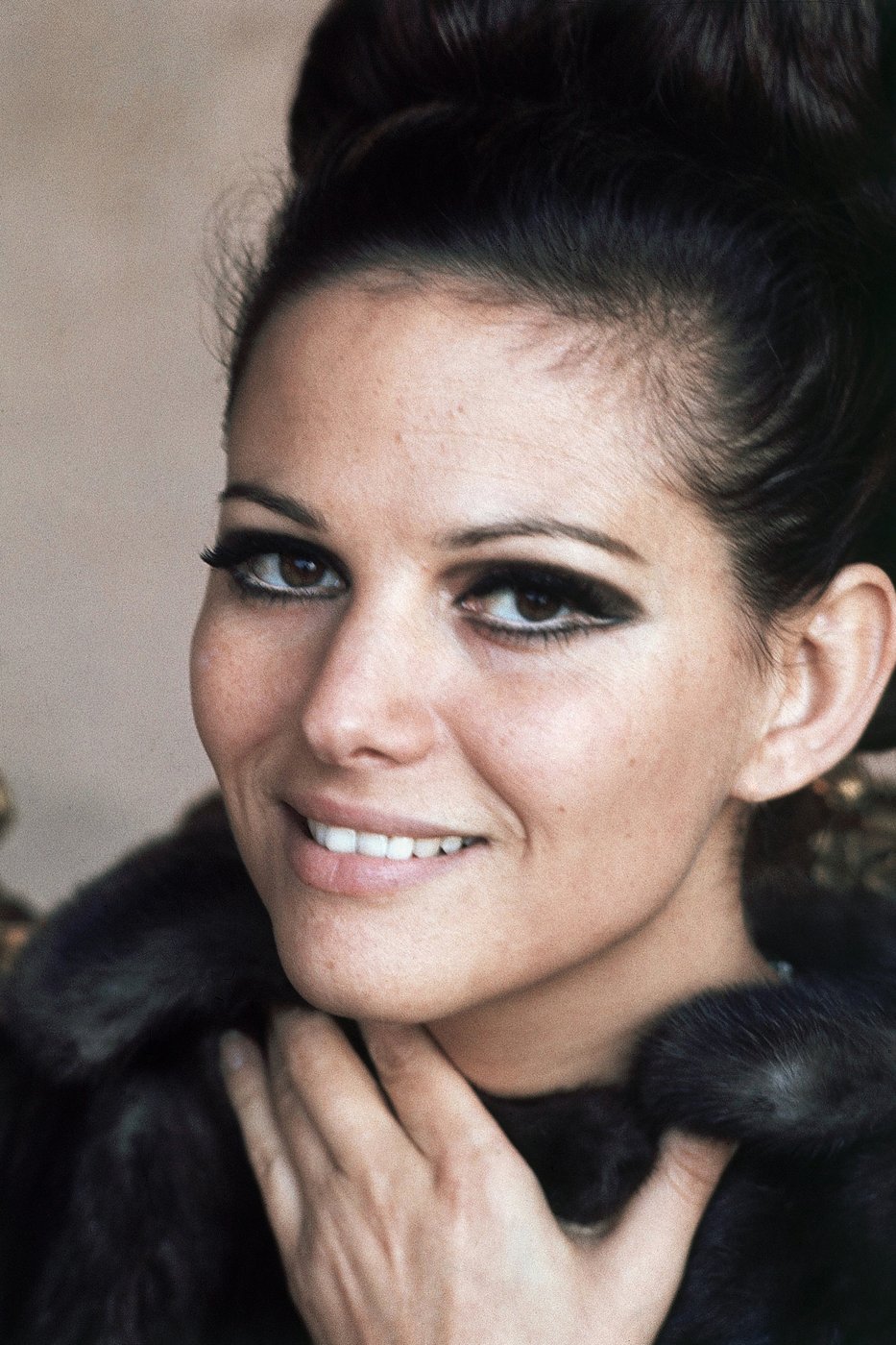 Claudia Cardinale, star of '8½' and 'The Leopard,' dies at 87