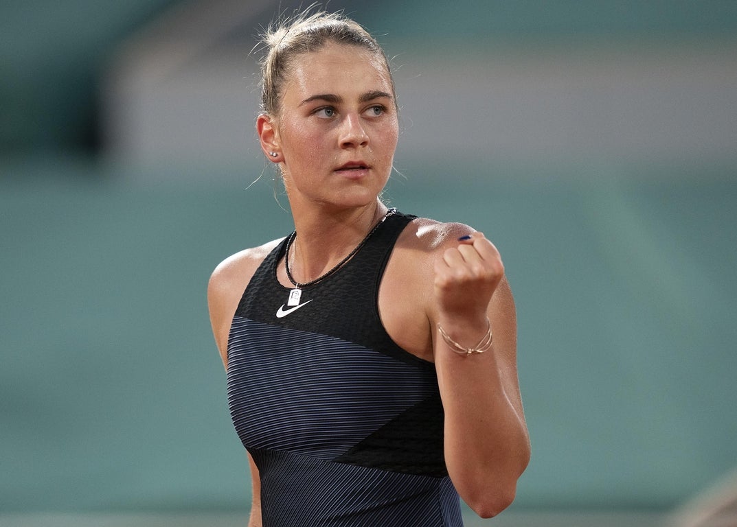 Incredible photos of elite women's tennis player Marta Kostyuk