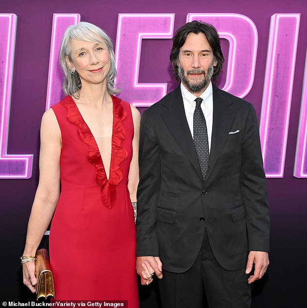 Scruffy Keanu Reeves cuts a lonely figure after being forced to deny ...