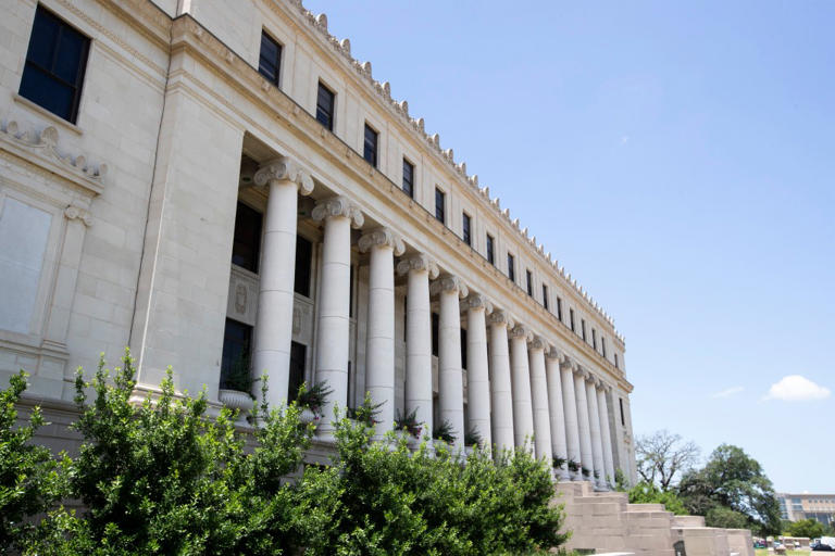 Texas A&M Kappa Sigma fraternity pledges left unable to walk, with ...