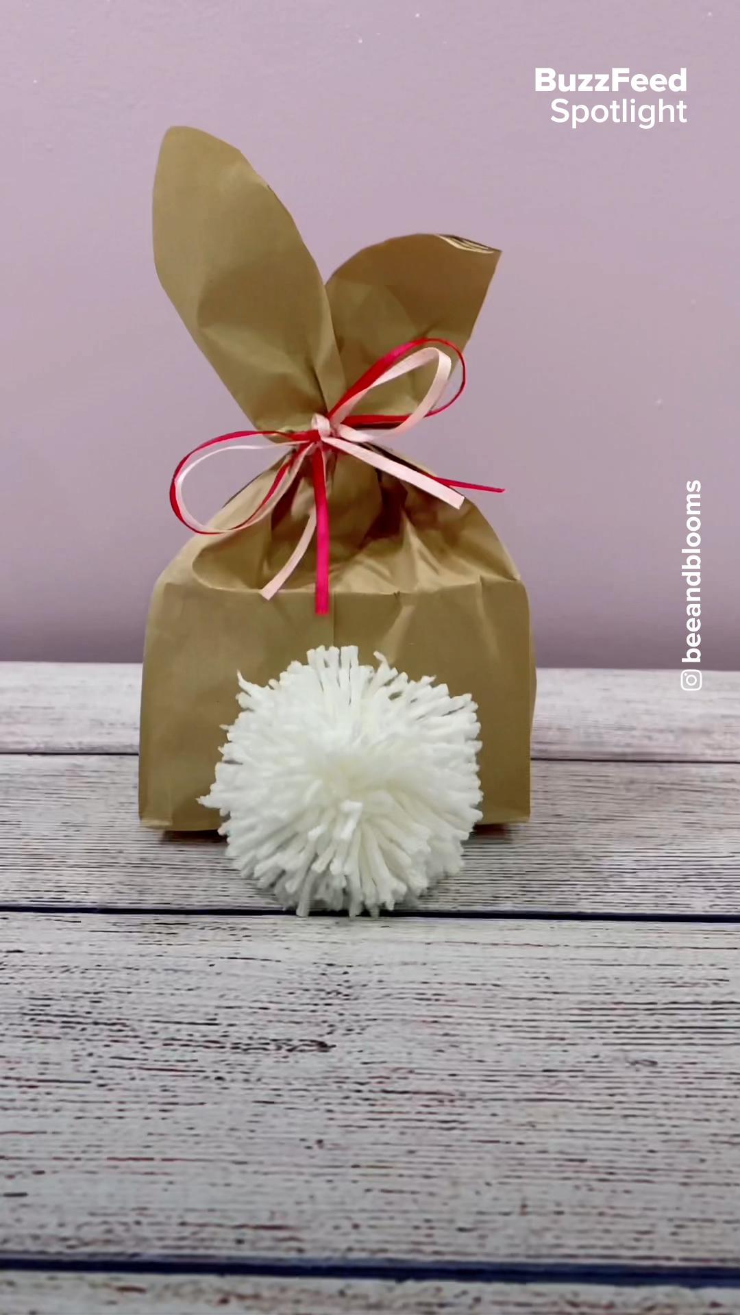 How to wrap a perfume bottle without a box