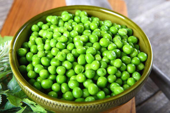 Stop boiling frozen peas as they will taste better and juicier with 1 ...