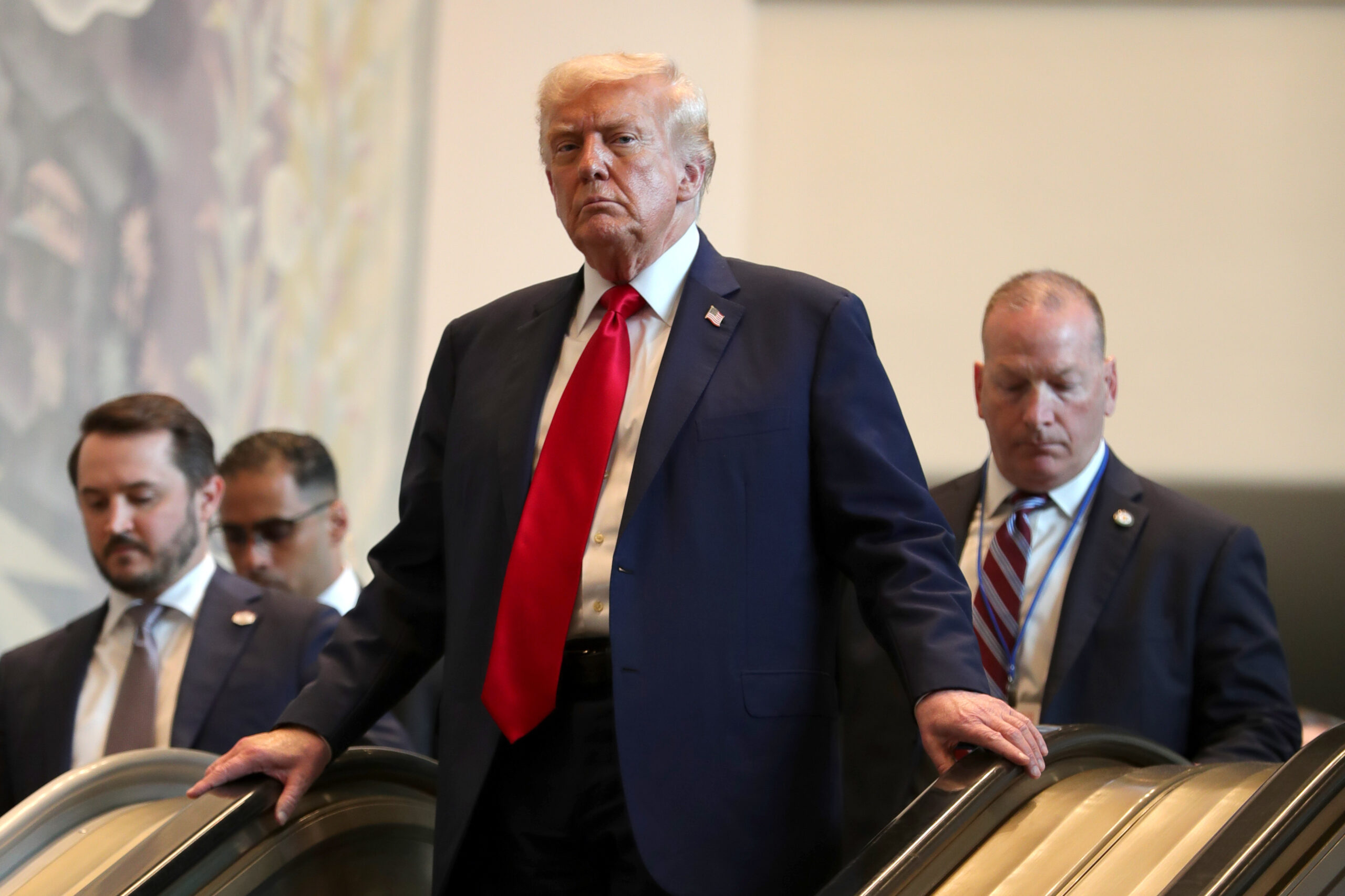 SHOCK POLL: Majority Believe Trump Has Hurt Economy — Just 2 in 10 Say ...
