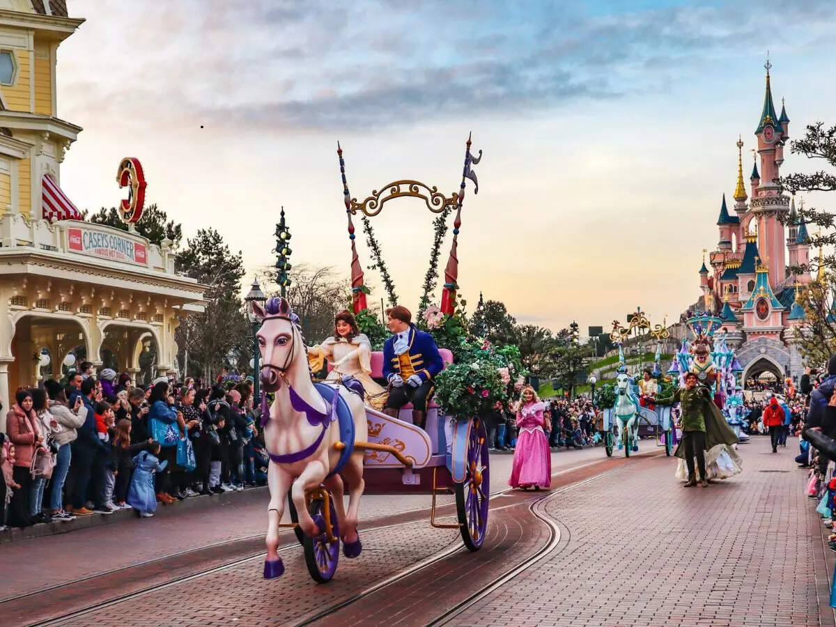 10 must-know tips for your first visit to Disneyland