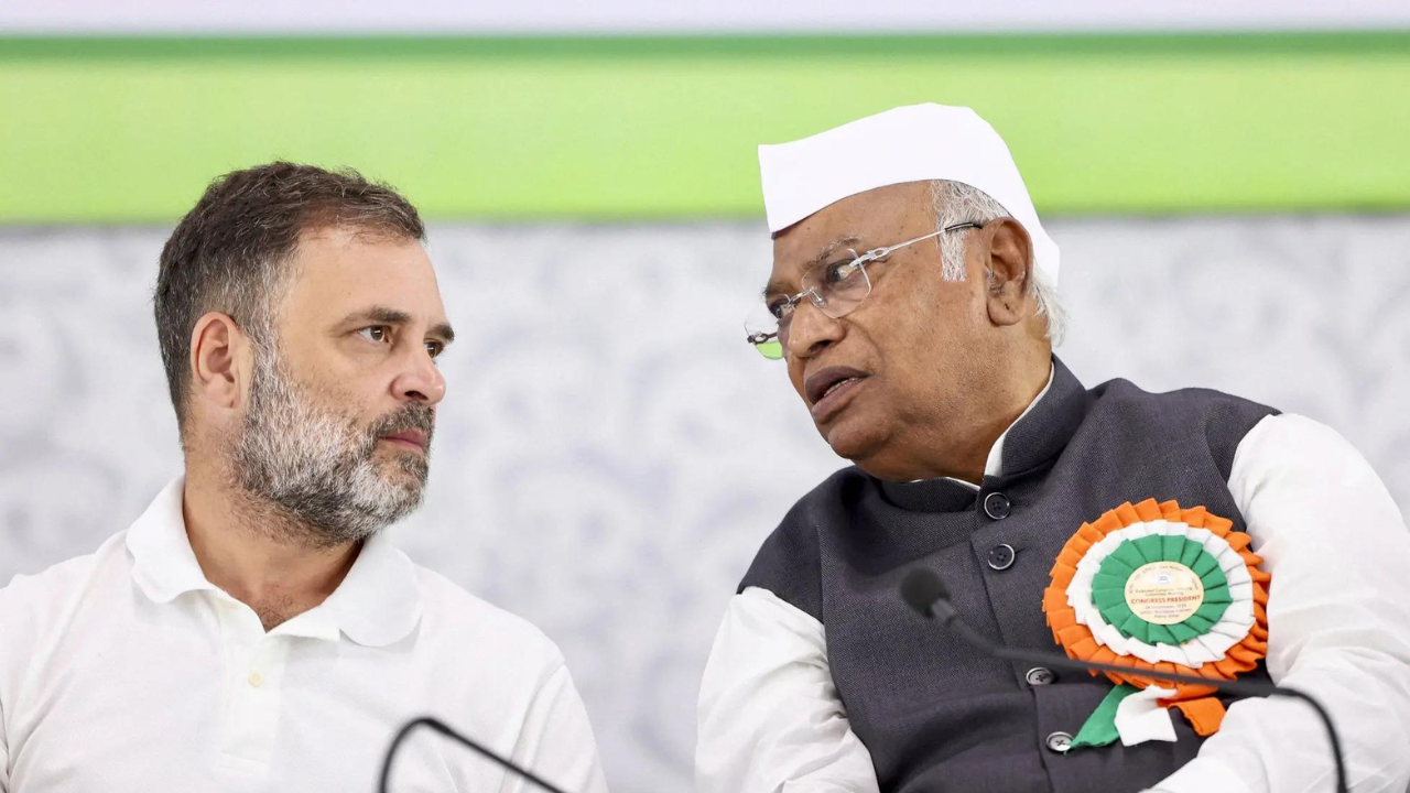 Bihar elections: Congress holds first CWC meeting in state post ...