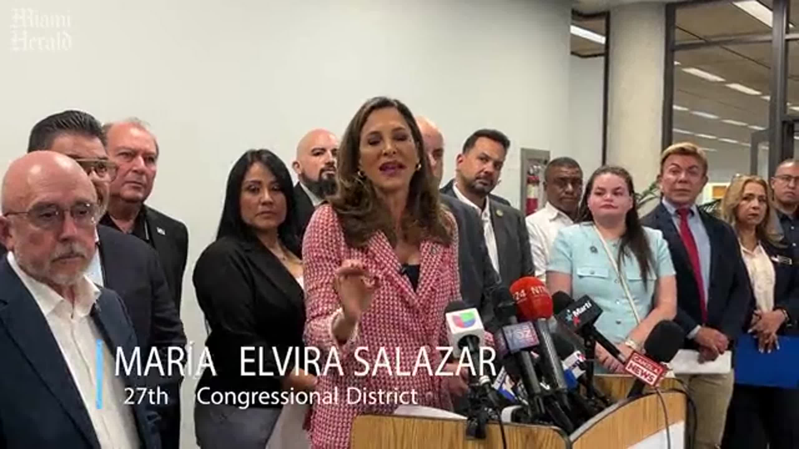 Congresswoman Maria Elvira Salazar hosts a roundtable on immigration