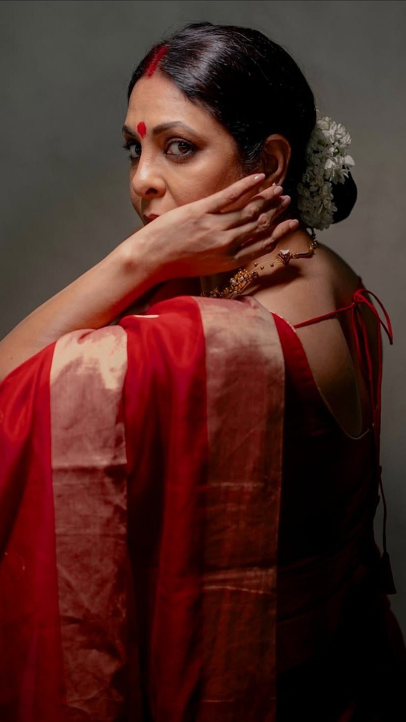 'It's Strength, Fire & Life': Shefali Shah's Bold Sindoor Look For ...