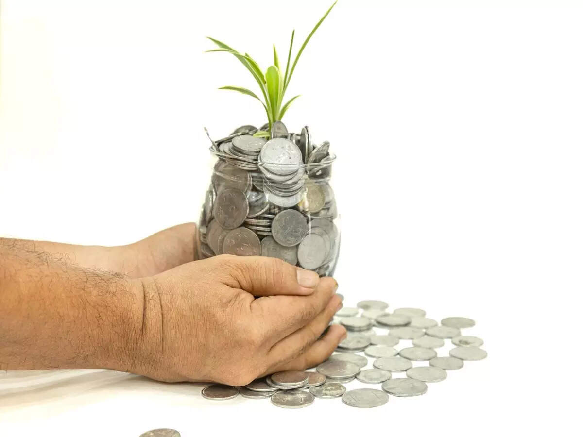 Top mutual fund strategies for first-time investors