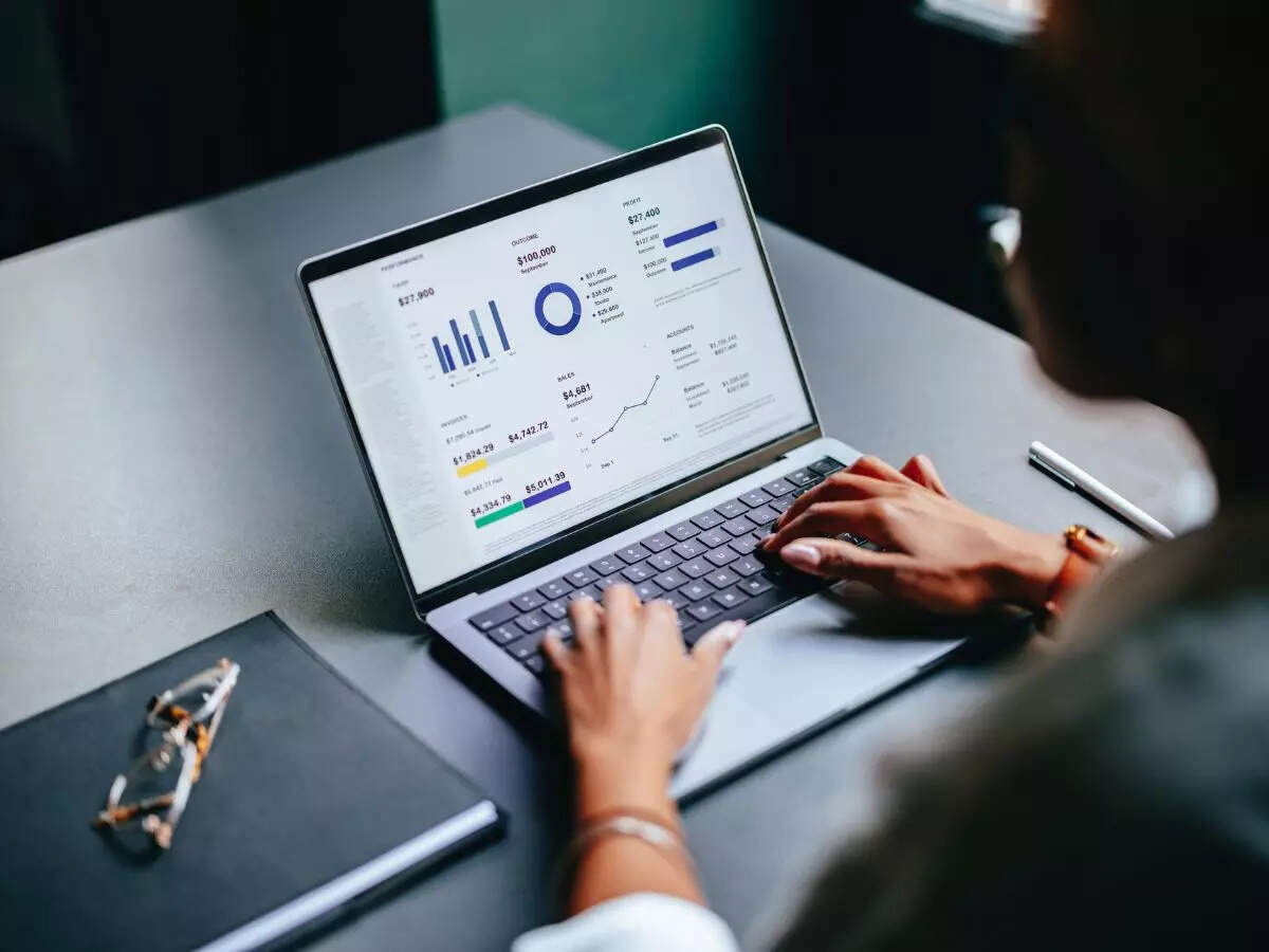 Top mutual fund strategies for first-time investors