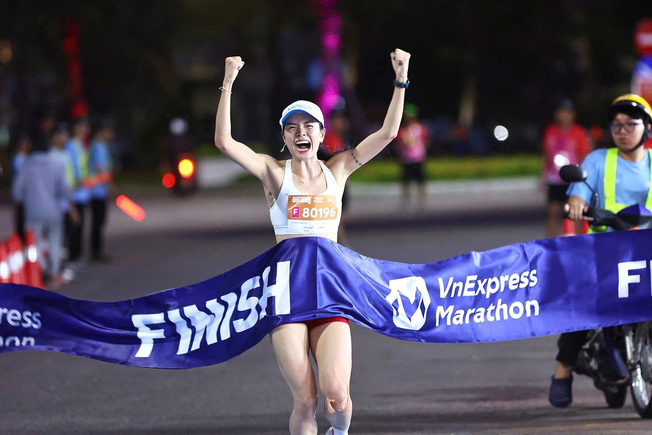 Trần Duyên - từ giảng đường sư phạm đến KOL chạy bộ