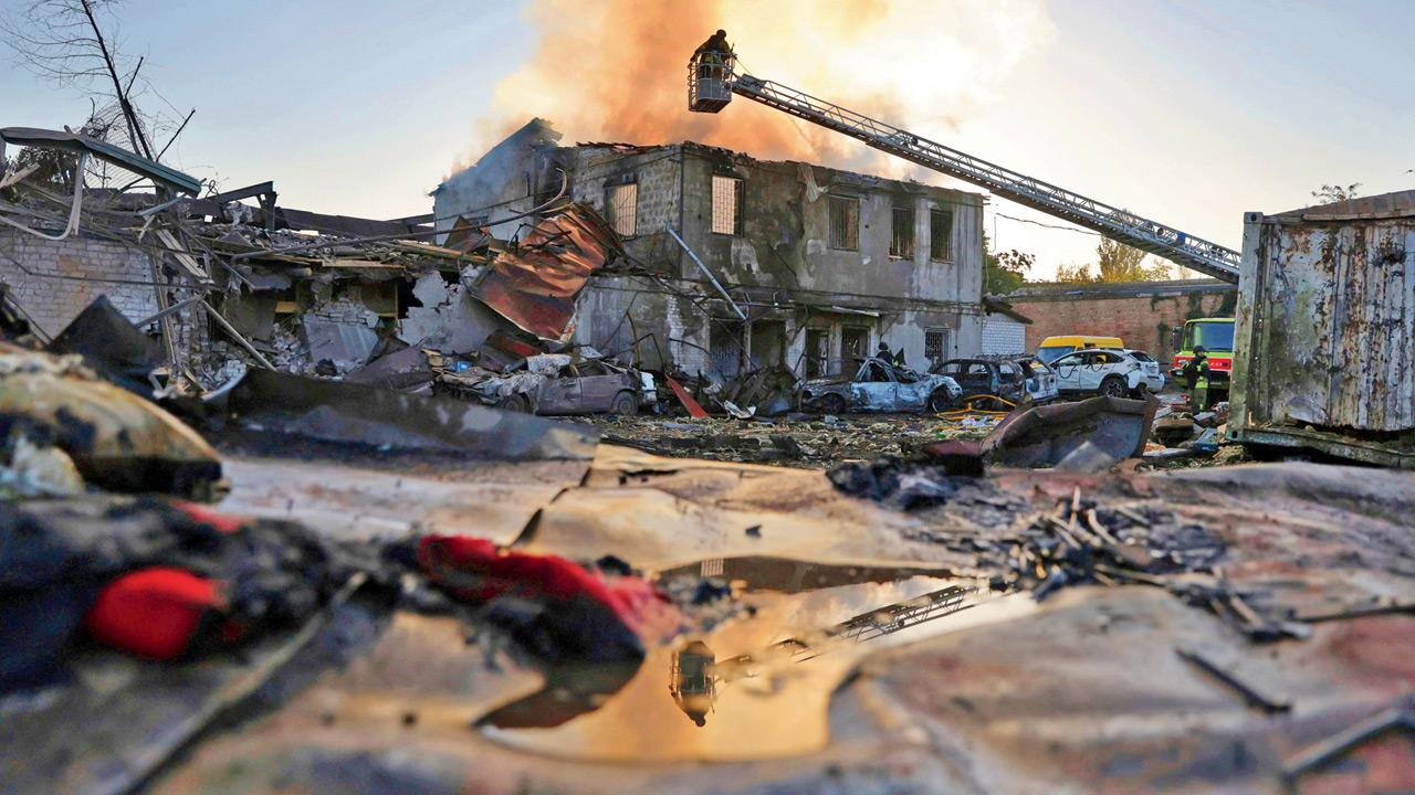 Drone attack on Moscow disrupts air traffic; 36 shot down