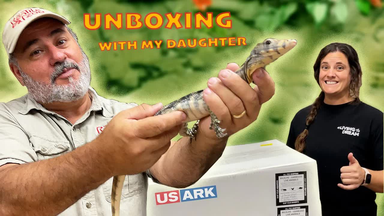 Unboxing animals for the zoo 🤩 You won't believe what's inside!