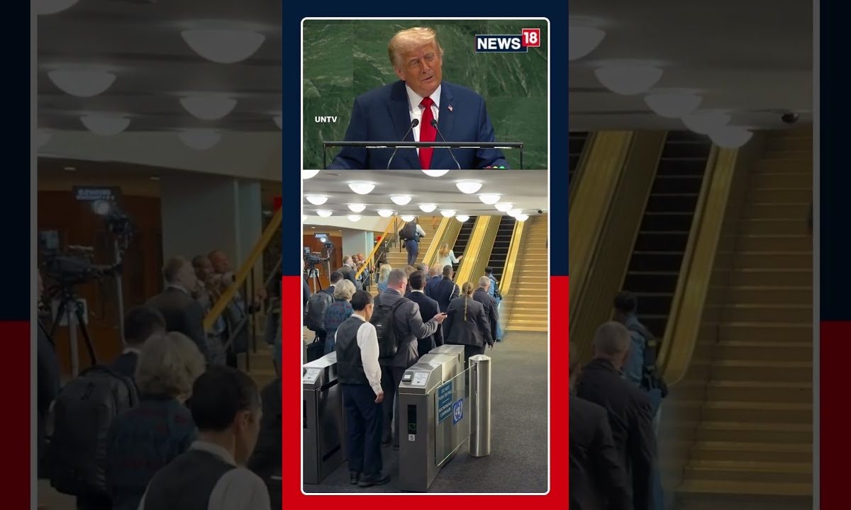 Trump Jokes about Stuck Escalator & Broken Teleprompter at the UN | # ...