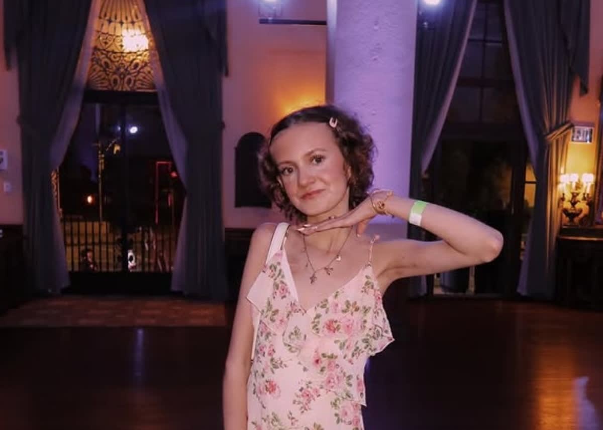 What Happened to Zuza from Glow House? Fans Mourn Death of Teen Who ...