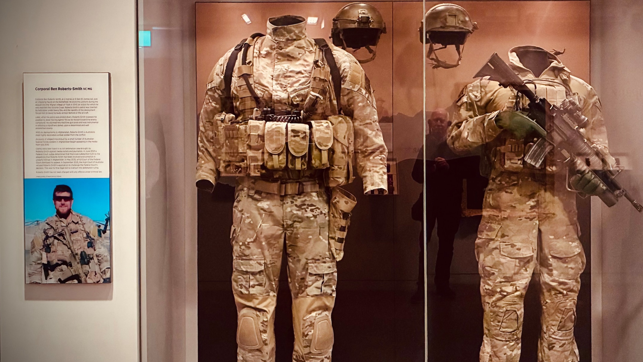 Australian War Memorial updates Ben Roberts-Smith display to mention ...