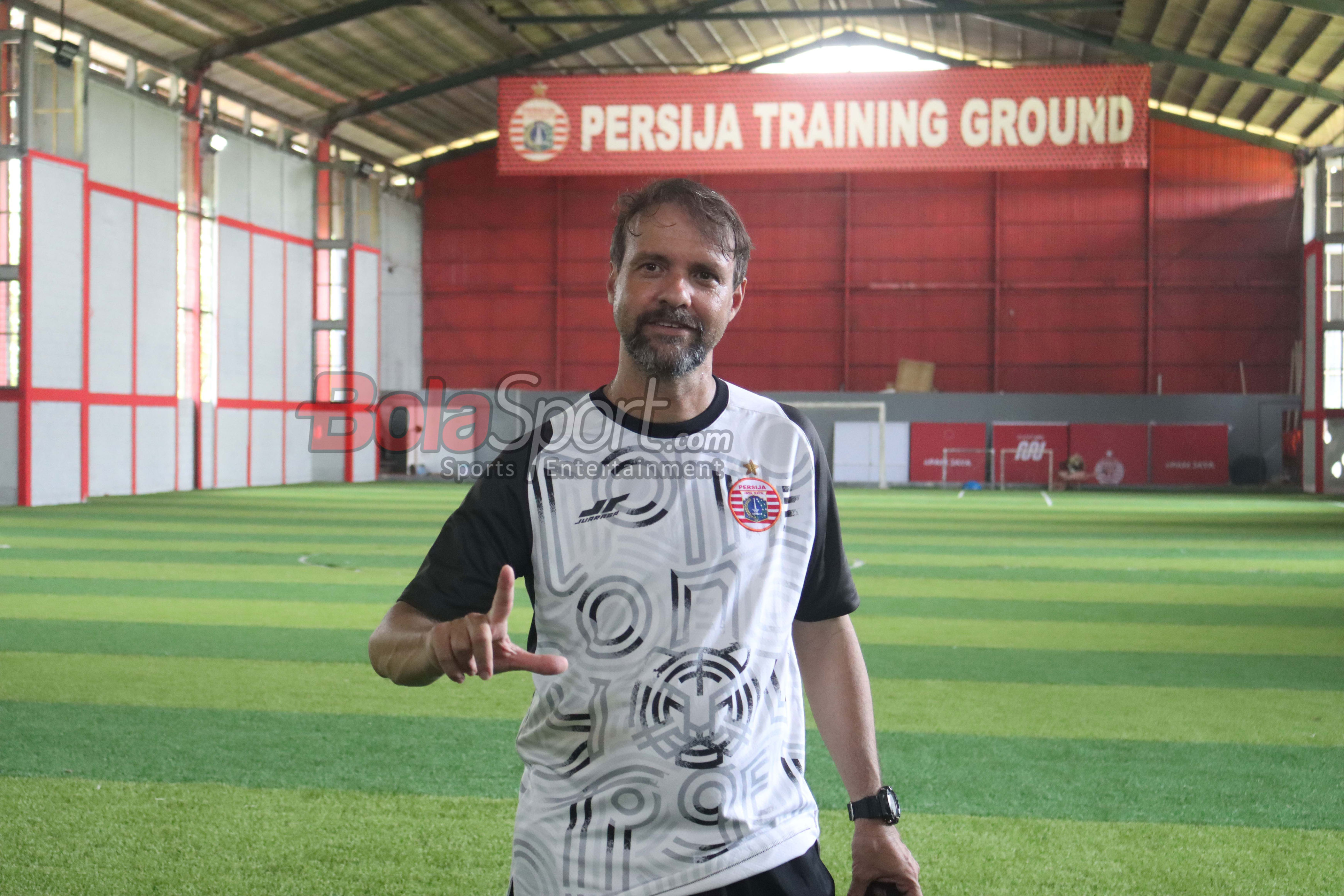 Pelatih Persija Kirim Psywar Jelang Tandang ke Markas Borneo FC