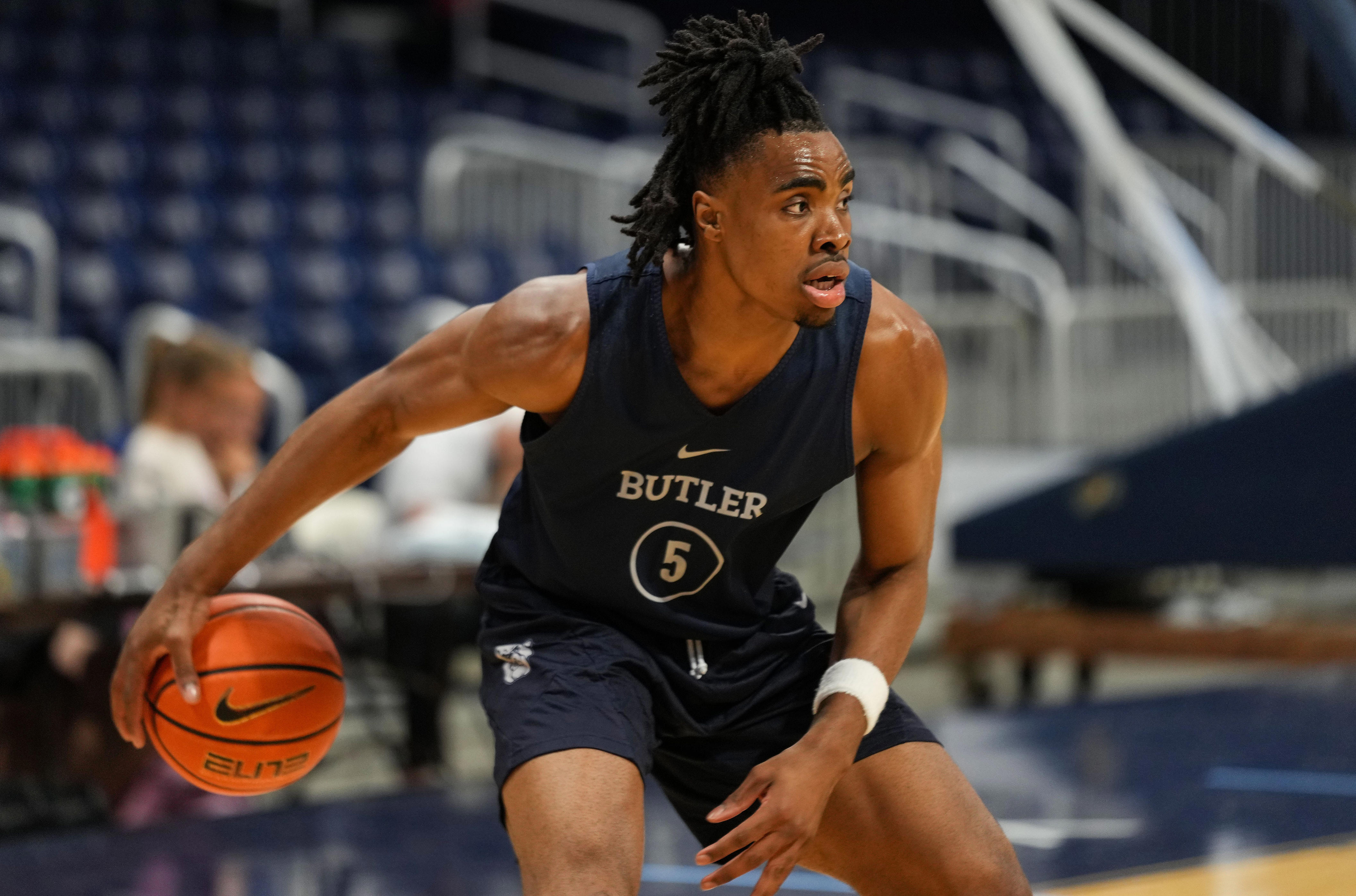Butler basketball practice gives first look at newly signed center ...