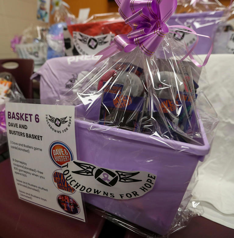 Preble students honor adviser with 'Touchdowns for Hope' cancer fundraiser