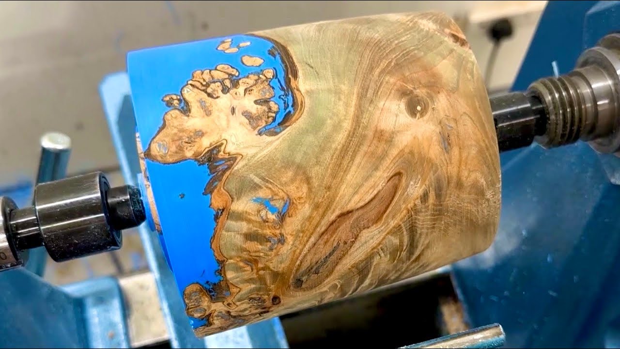 Cómo el torneado de madera crea mundos dentro de la madera
