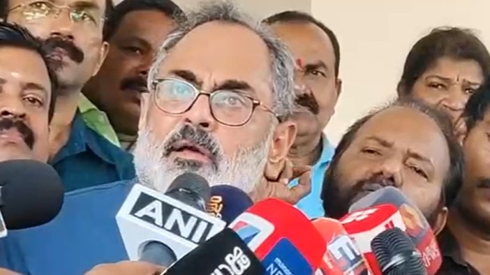 Threatened, insulted: Woman journalist files complaint against Kerala ...