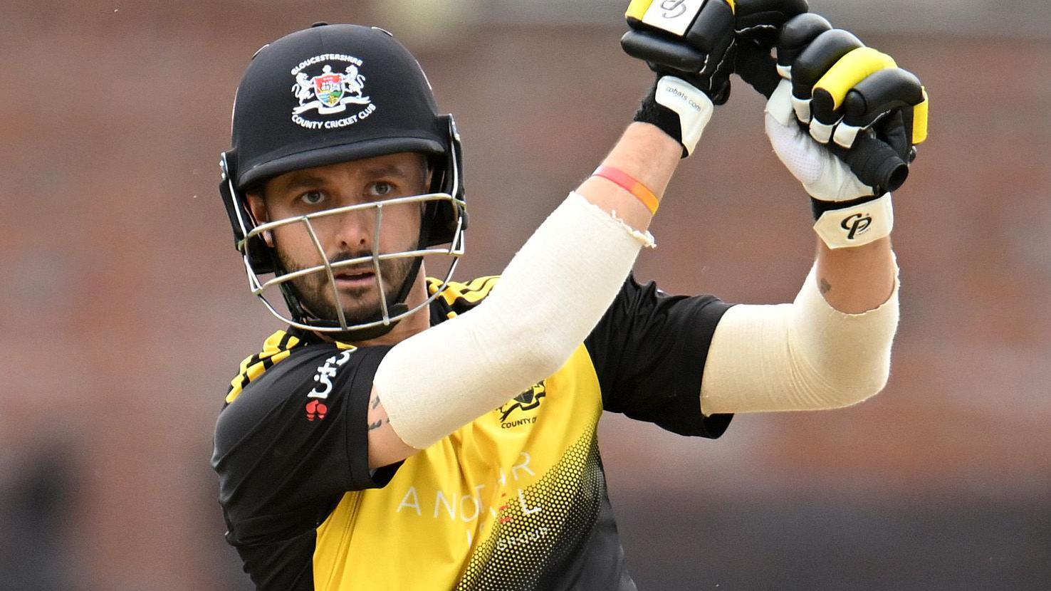 Taylor extends Gloucestershire deal until 2028